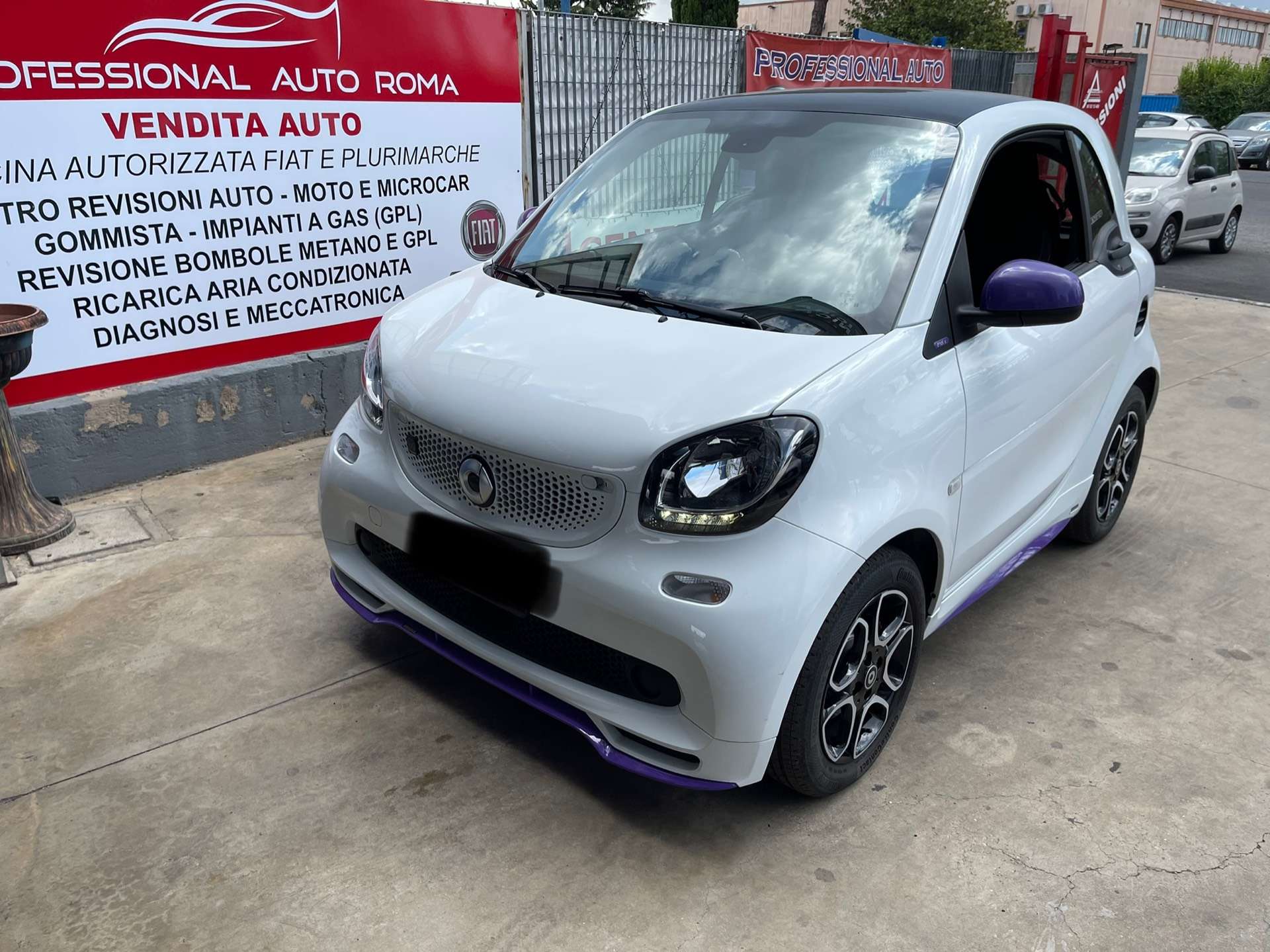 smart forTwoSMART FORTWO COUPE EQ 60kW ENEL X WHITE BRABUS!!