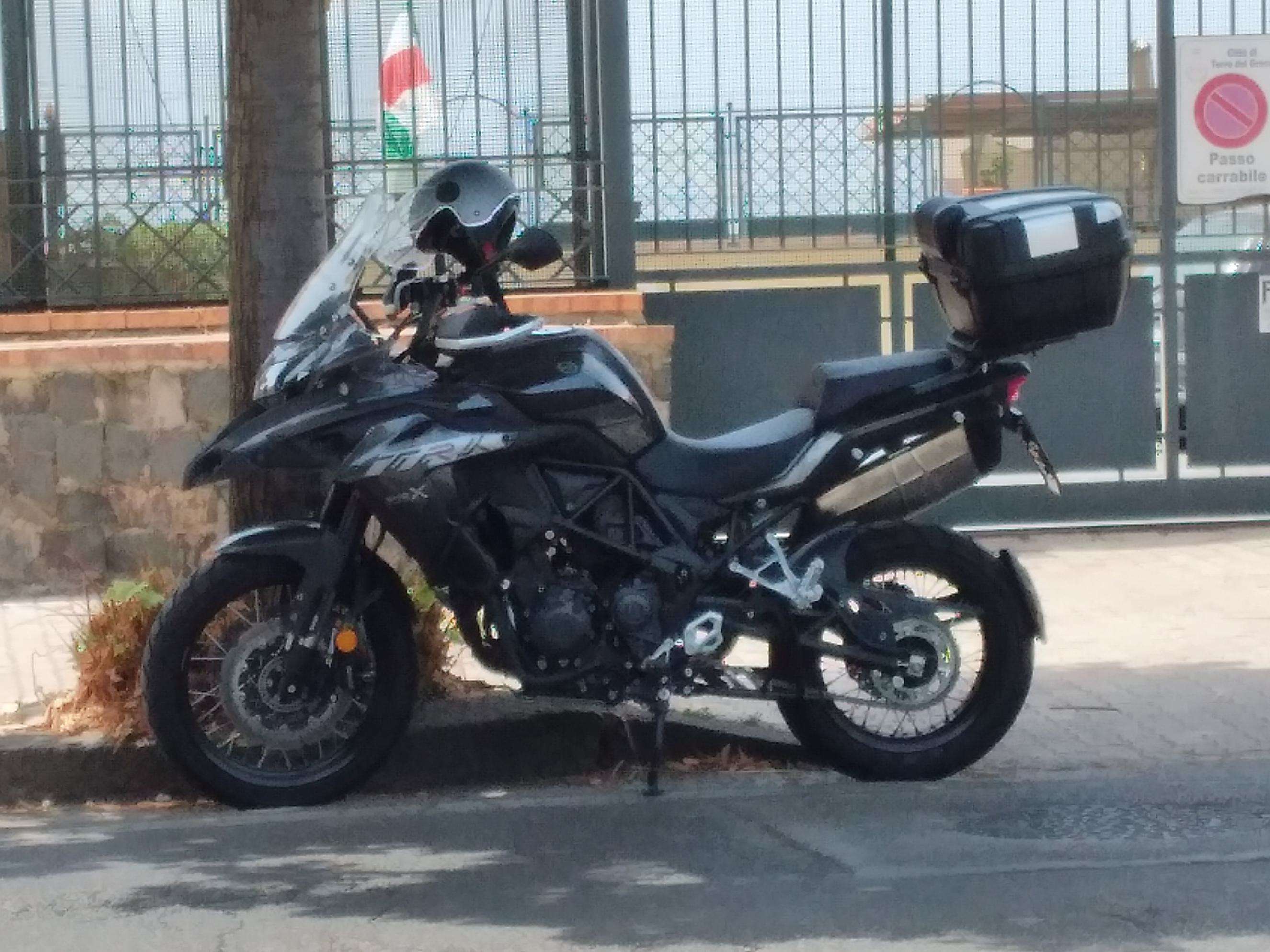 Benelli TRK 502TRK 502 X