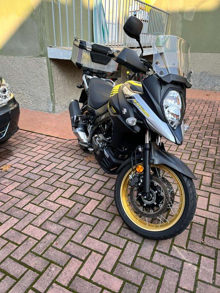 Suzuki V-Strom 650