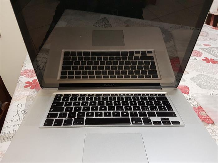 MACBOOK PRO