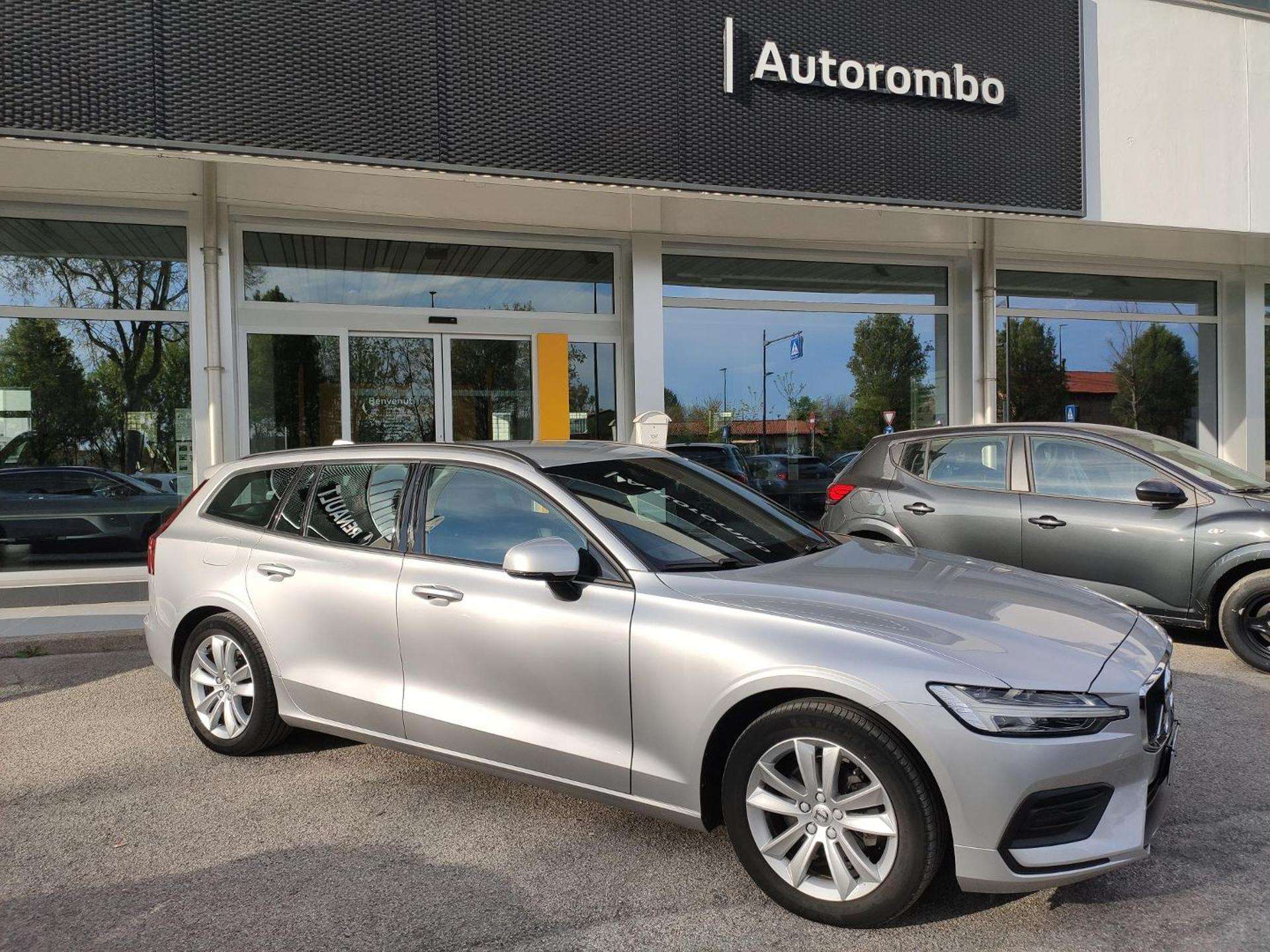 Volvo V60D4 Geartronic Momentum