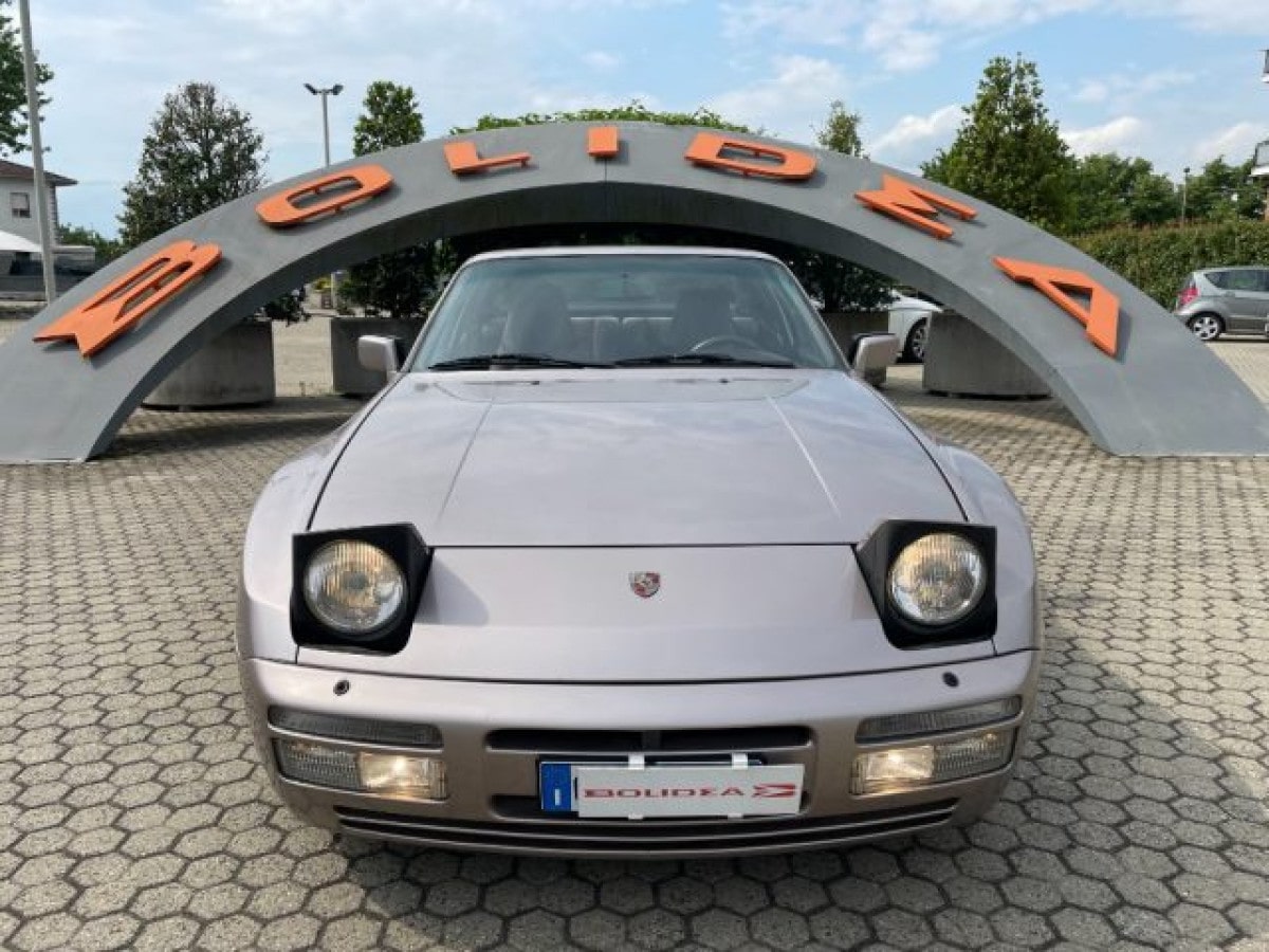 PORSCHE 924/944 944 Turbo S