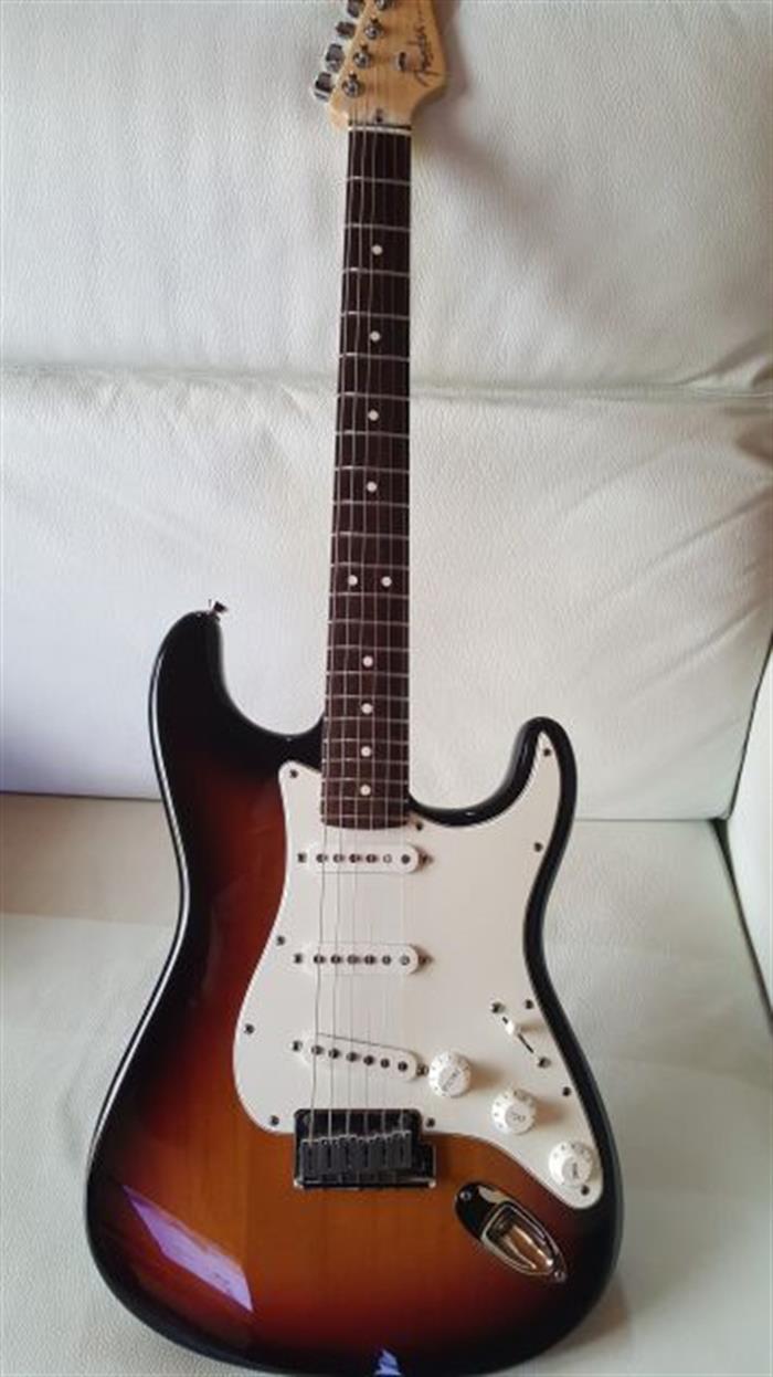 FENDER STRATOCASTER ORIGINALE USA