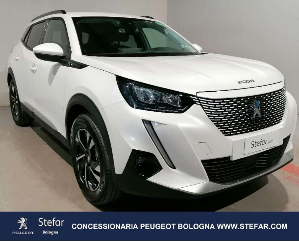 Peugeot 2008motore elettrico 136 CV Allure Pack