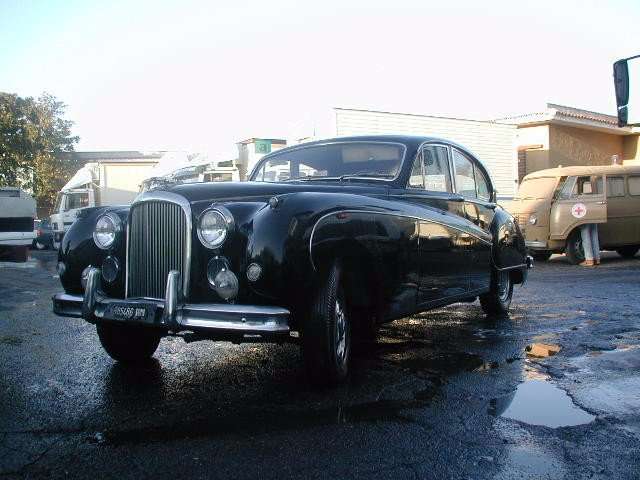 Jaguar MK 9