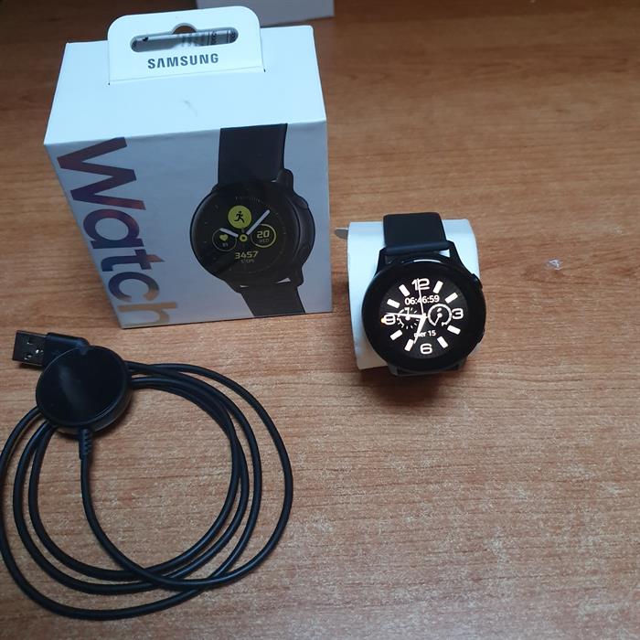 SAMSUNG GEAR ACTIVE SMARTWATCH