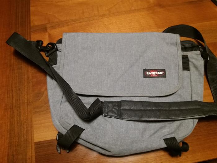 TRACOLLA EASTPAK