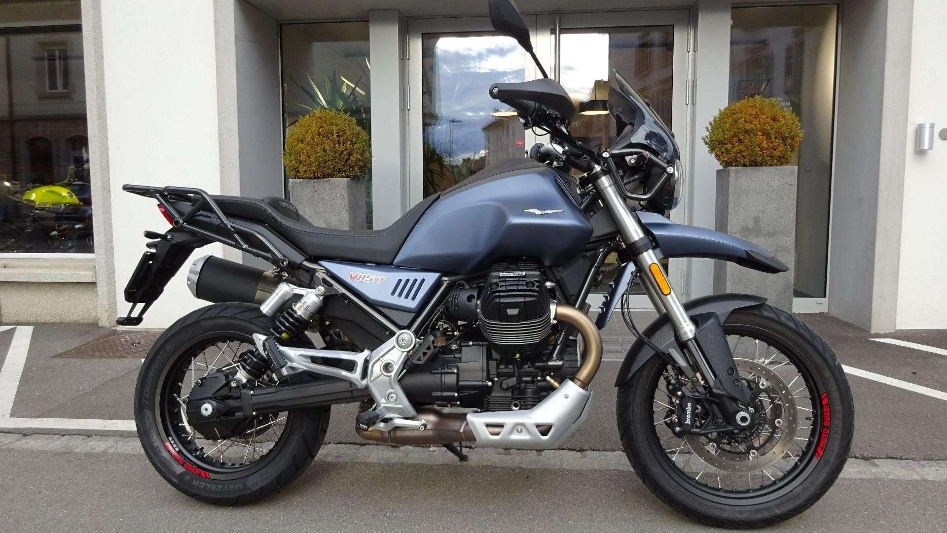 Moto Guzzi V 85