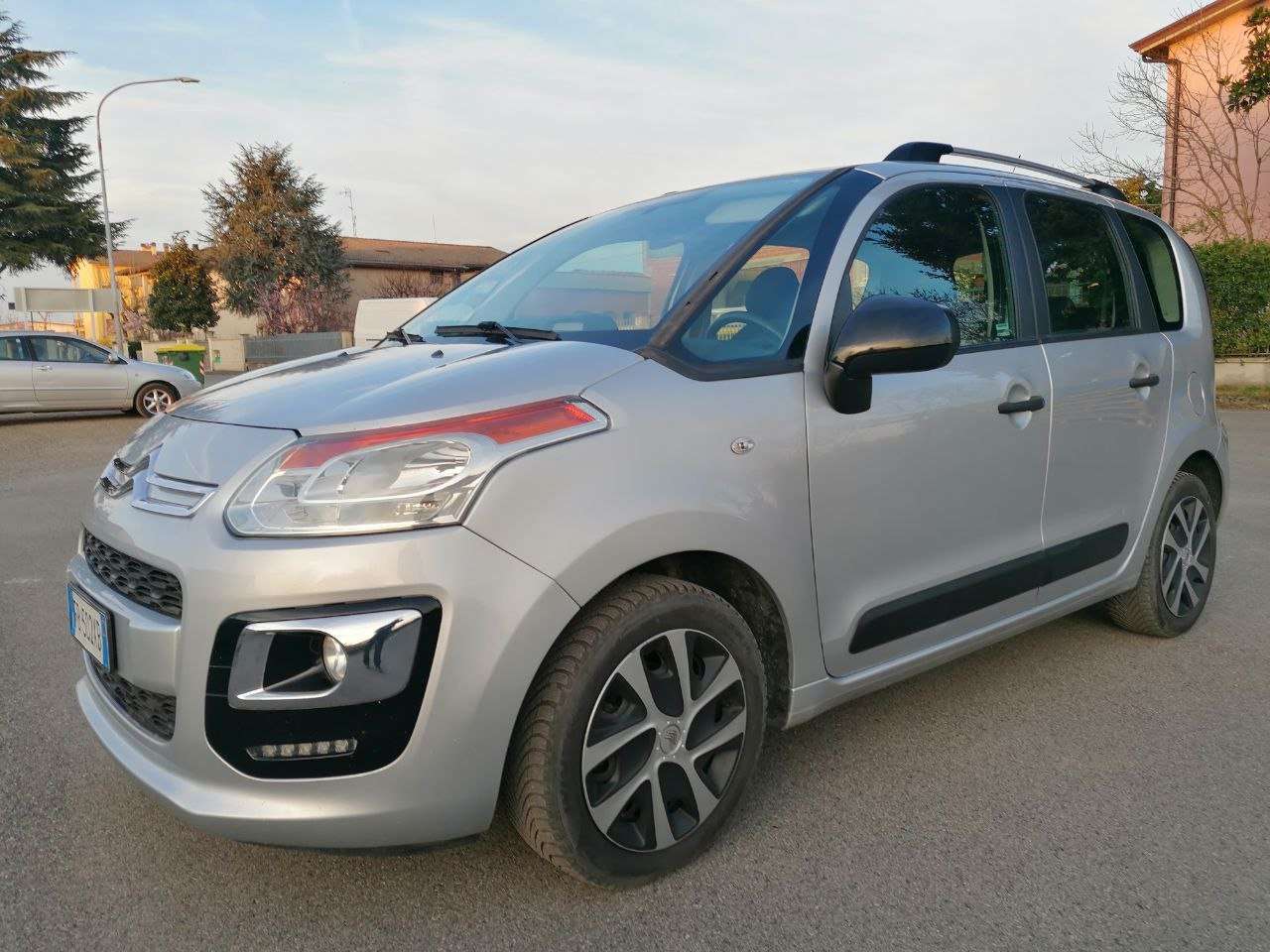 Citroen C3 PicassoCitroen C3 Picasso 1.6 GARANZIA 12 Mesi