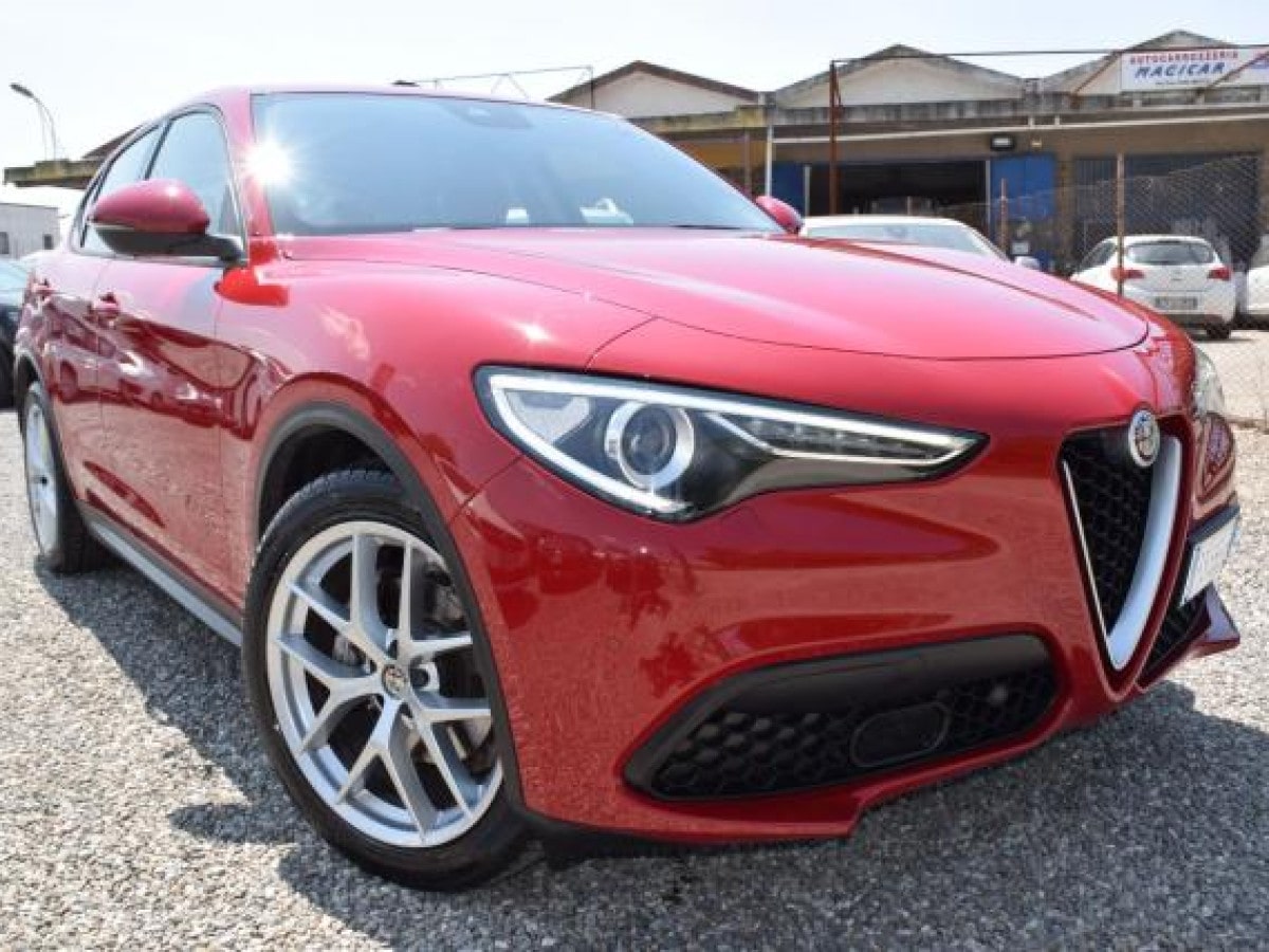 ALFA ROMEO Stelvio ALFA ROMEO Stelvio 2.2 Turbodiesel 190CV automatica AT8 RWD Executive - ADAS - PELLE - NAVI - CRUISE - BT - SENSORI - CERCHI - LED - BIXENO