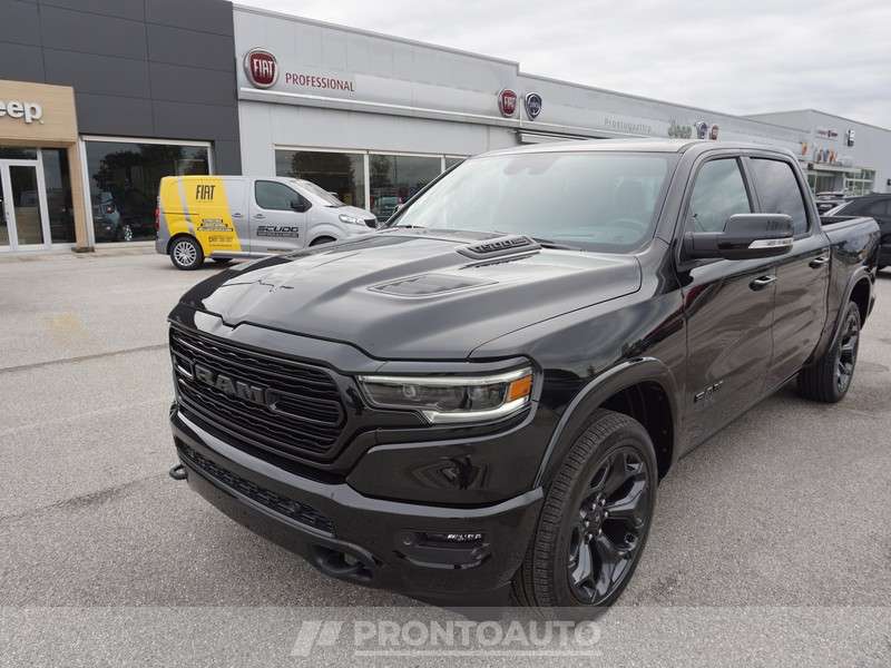 RAM 1500.7 v8 crew cab limited night edition 395cv at8