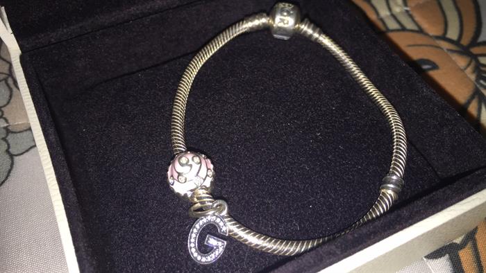 PANDORA BRACCIALE PIU' DUE CHARMS