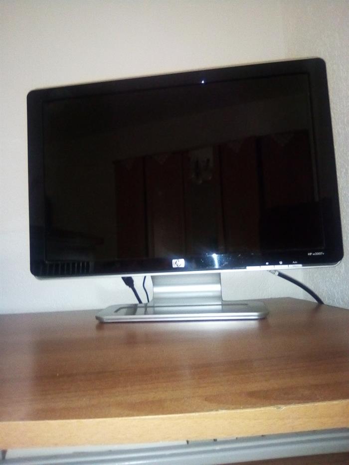 MONITOR HP W2007V