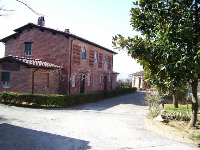 Azienda agricola e vitivinicola - colline di lucca