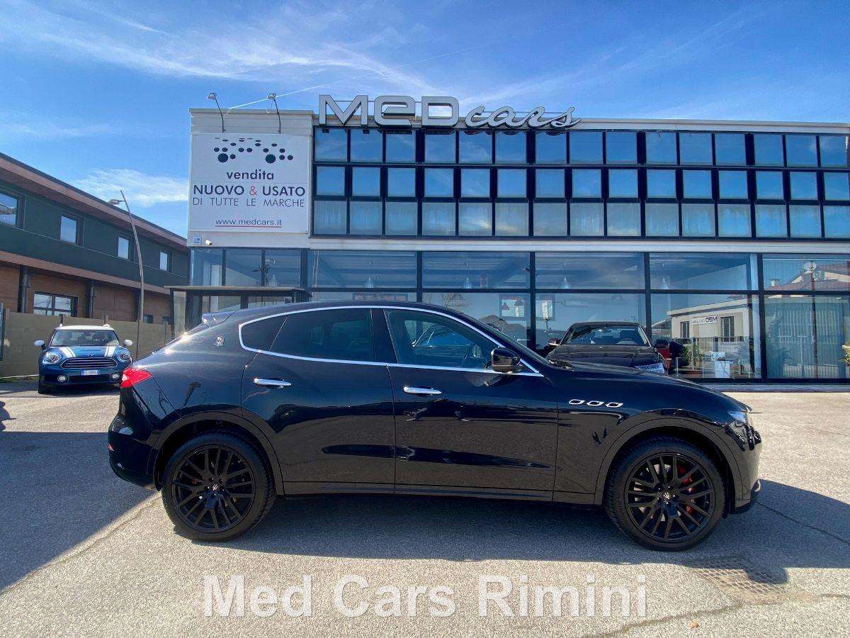 Maserati LevanteV6 DIESEL 275 CV AWD GRANLUSSO / PANORAMA / 21'' /