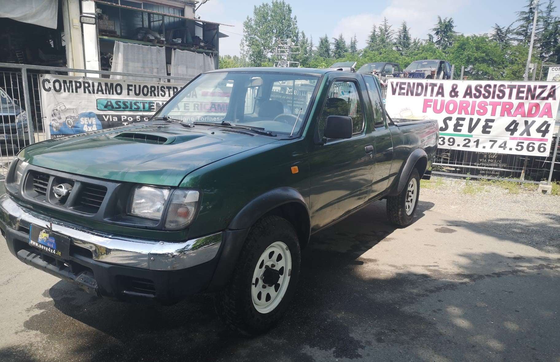 Nissan King CabKing Cab 2.5 Navara D22