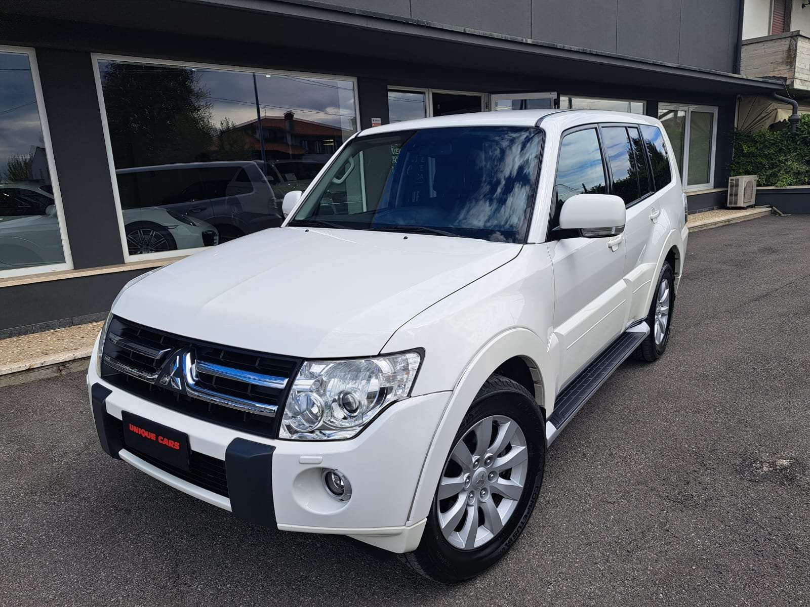 Mitsubishi Pajero7 POSTI !!! Pajero 3.2 cr Instyle 200cv  auto