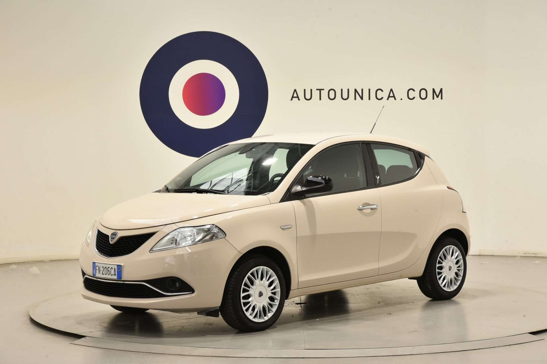 Lancia Ypsilon1.2 69CV 5 PORTE SILVER NEOPATENTATI