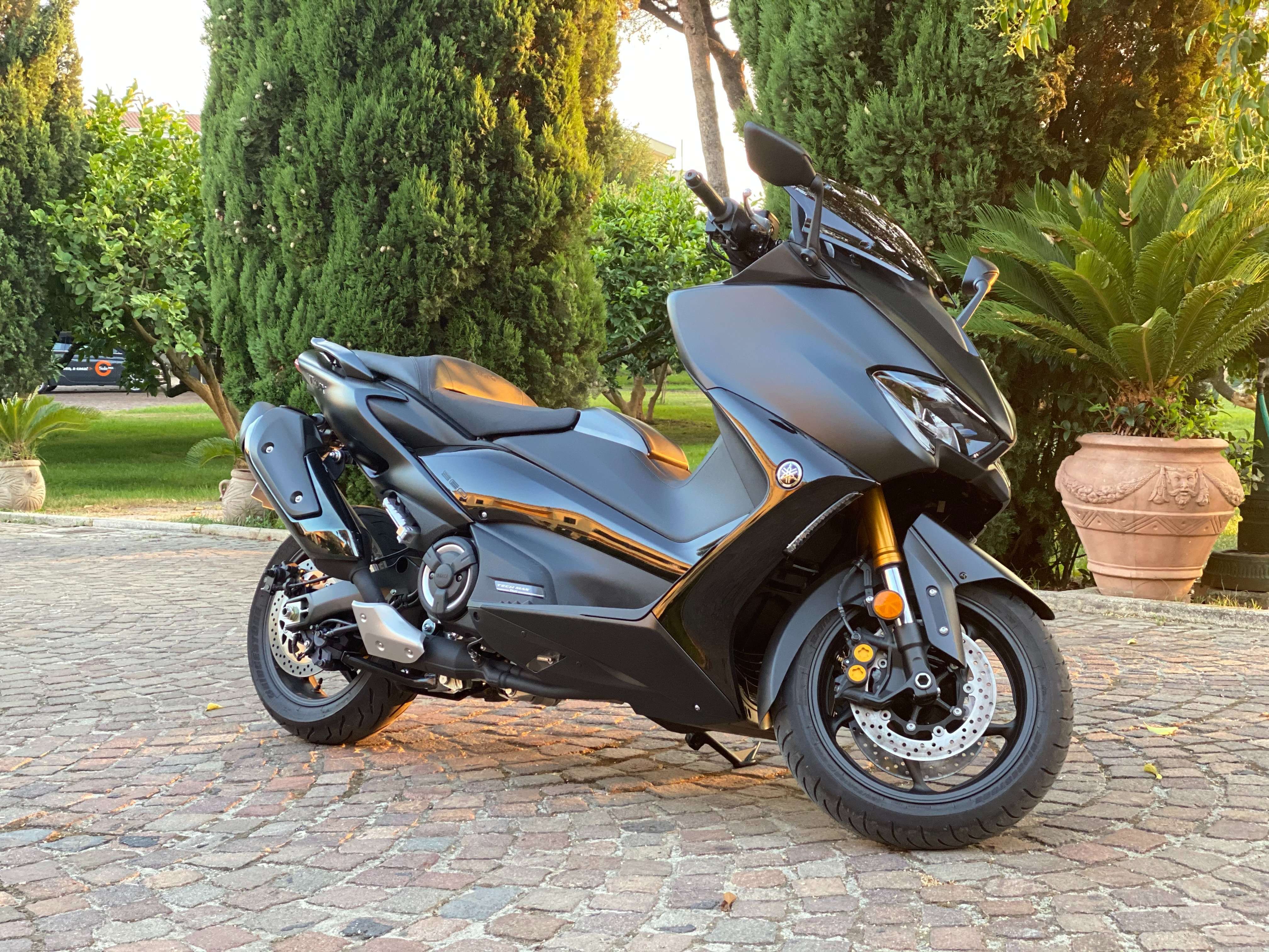 Yamaha TMAX 560