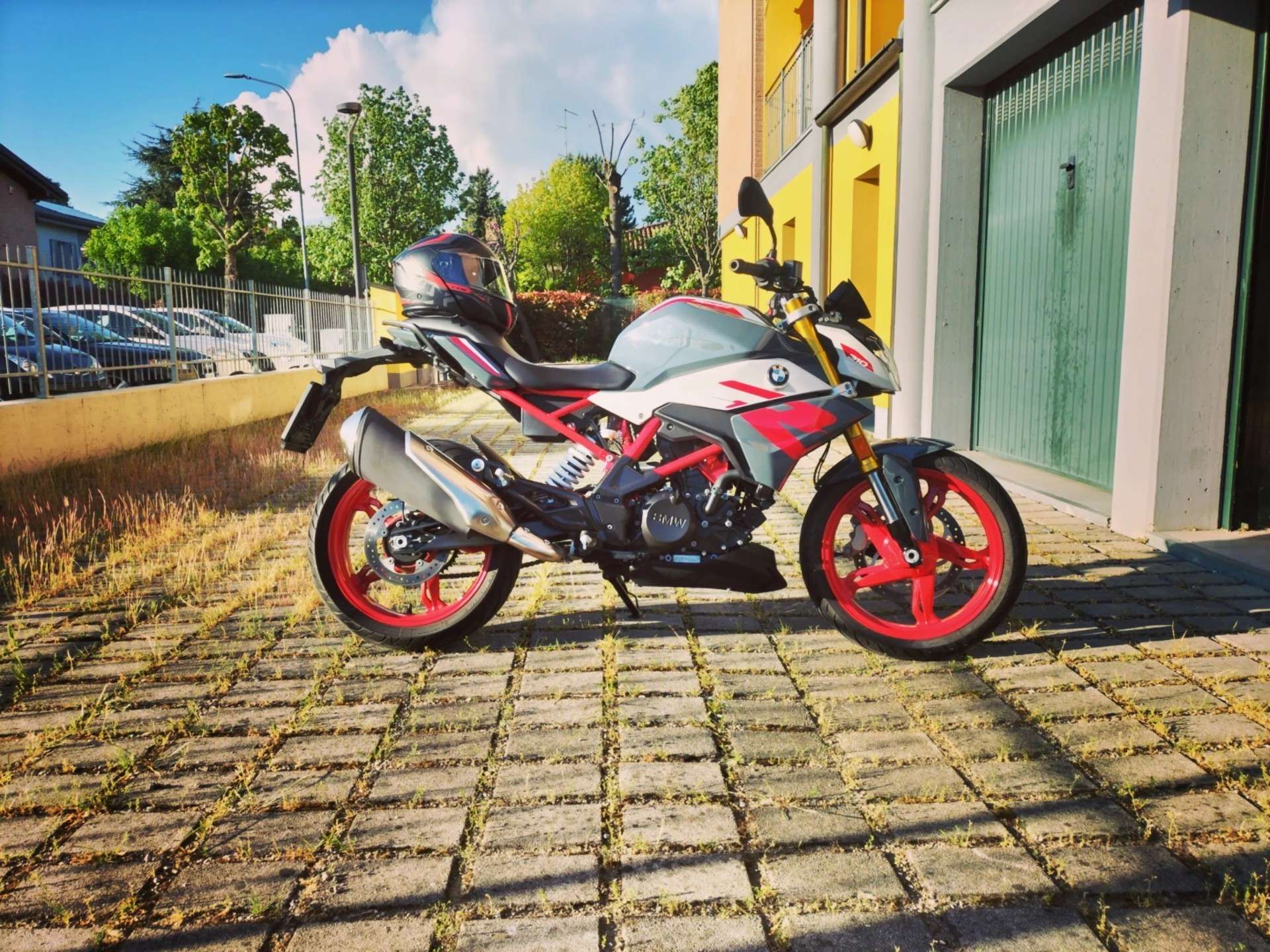 BMW G 310 R