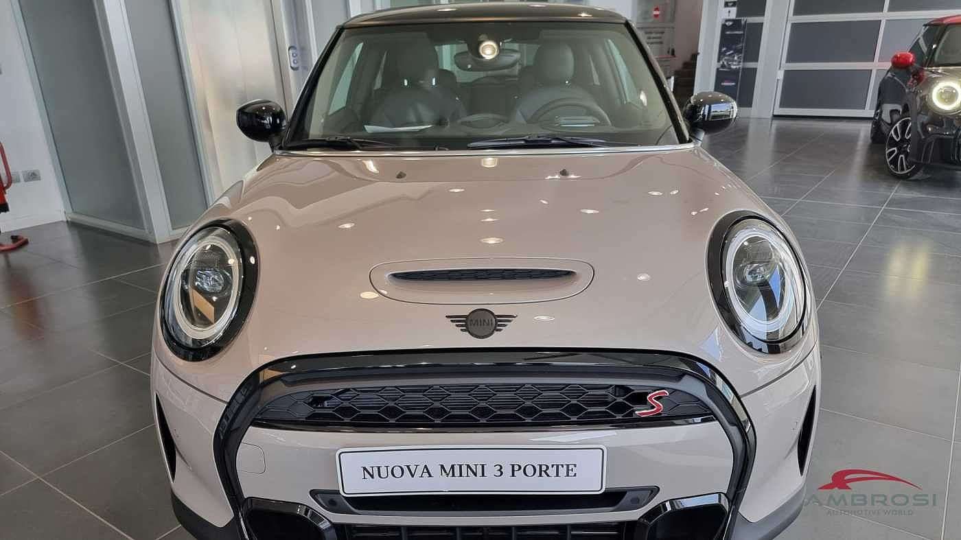 MINI Cooper S3 Porte Yours Premium Plus Package