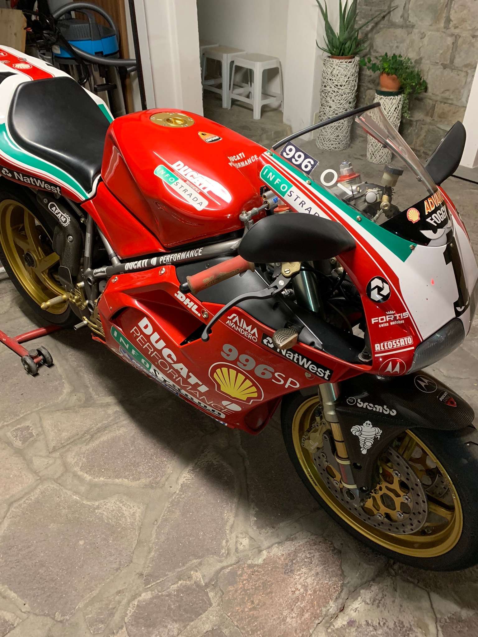 Ducati 996