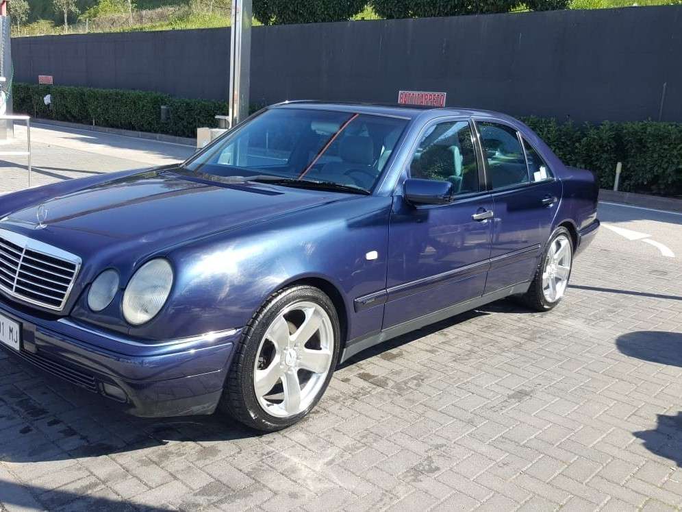 Mercedes-Benz E 200Avantgarde