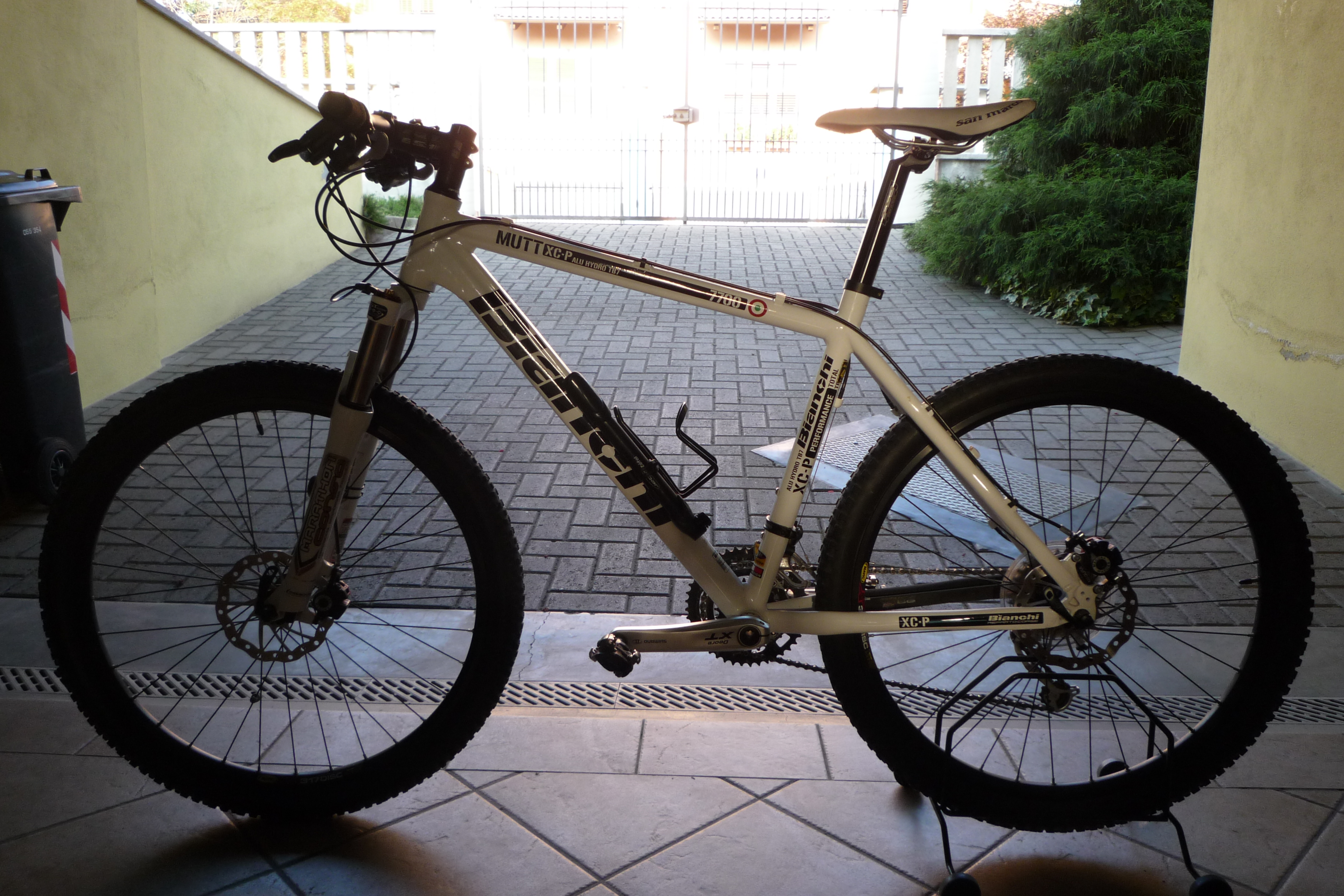 BIANCHI MUTT 7700 ALU XT DISC