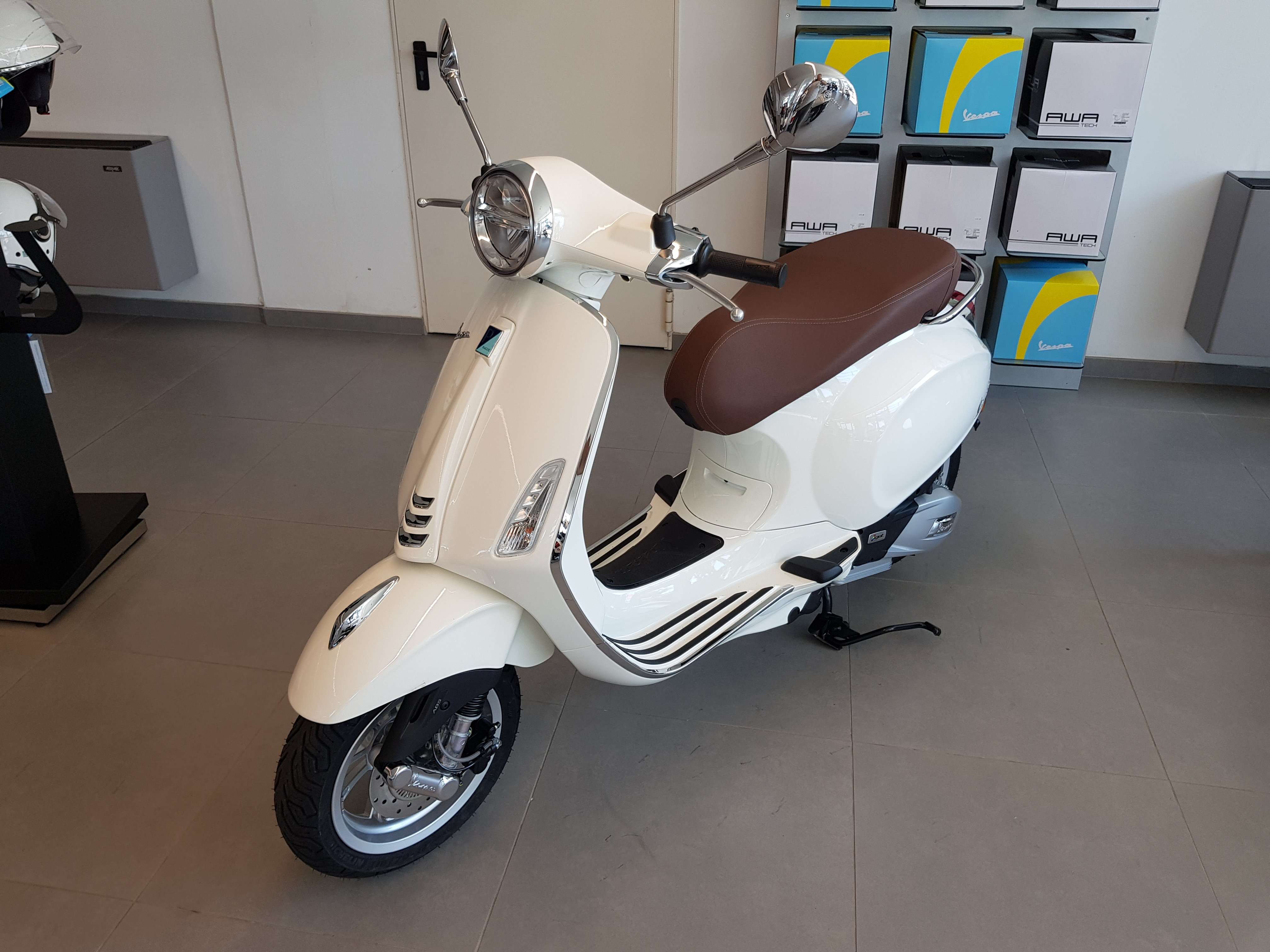 Vespa Primavera 125Euro 5 -NUOVO  PRONTA CONSEGNA!