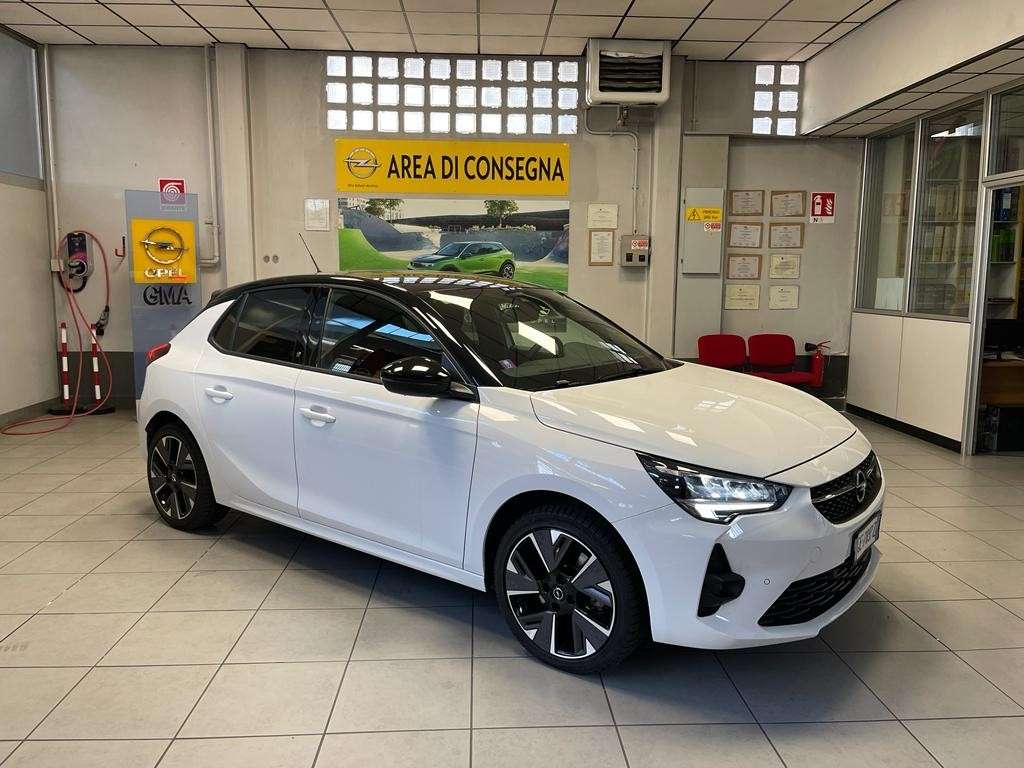 Opel Corsa-e5 porte GS Line