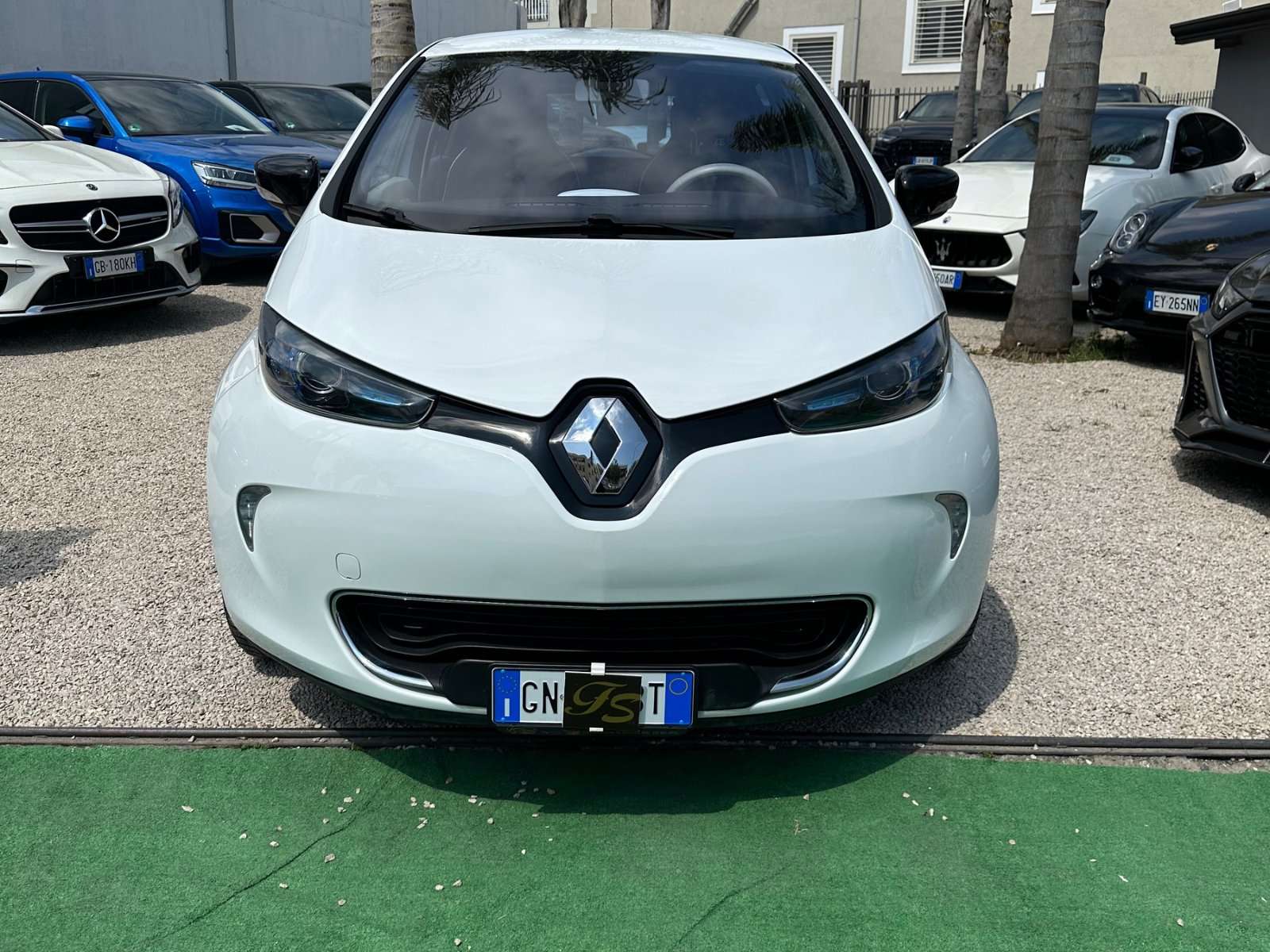 Renault ZOERENAULT ZOE IPER FULL permuta