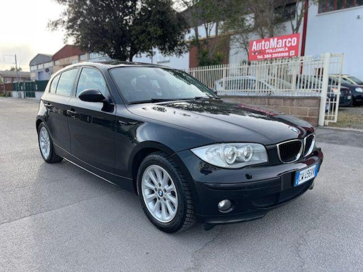 BMW Serie 1 (F20) 120d 5 porte Attiva