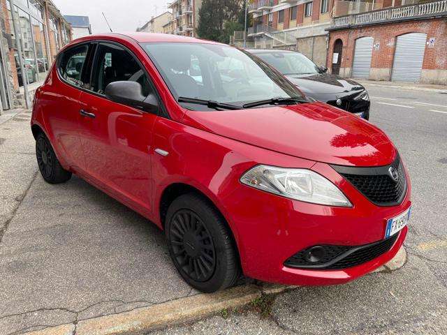 Lancia Ypsilon1.2 69 CV 5 porte GPL Ecochic Elefantino Blu