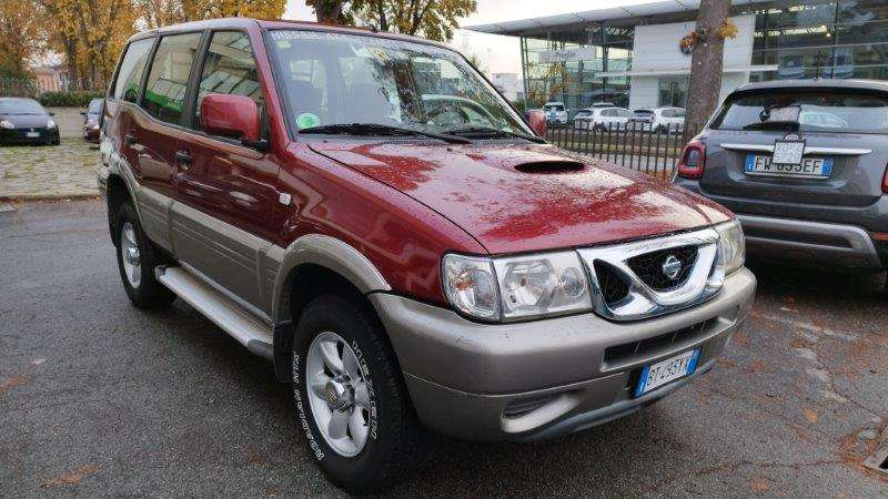 Nissan TerranoTerrano 5p 2.7 tdi Autocarro 5 posti