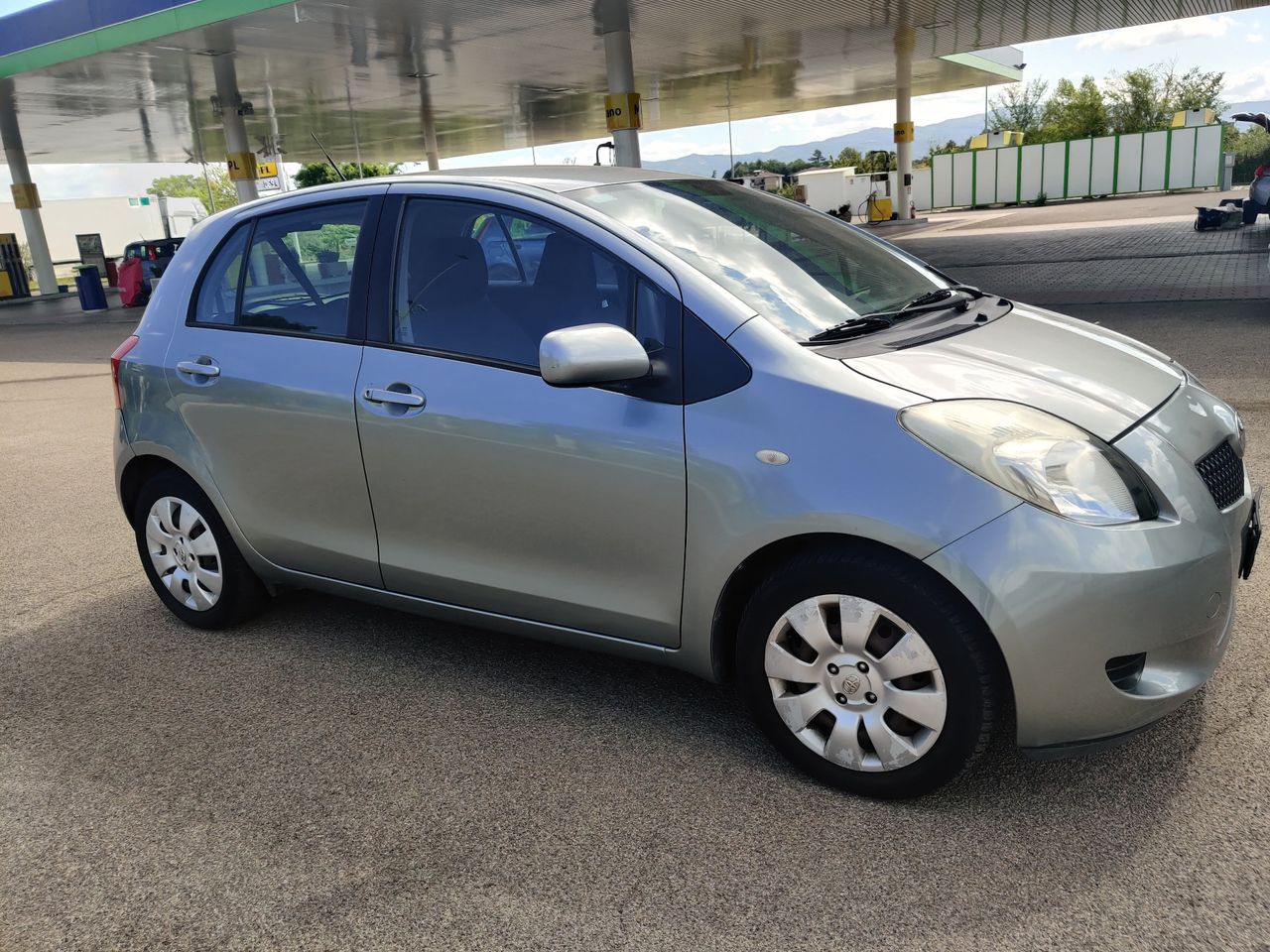 Toyota Yaris 1.3 bz