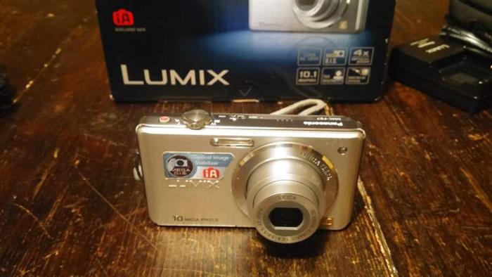 FOTOCAMERA PANASONIC LUMIX 13 MGPXL