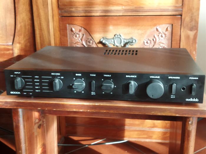 AUDIOLAB 8000A AMPLIFICATORE