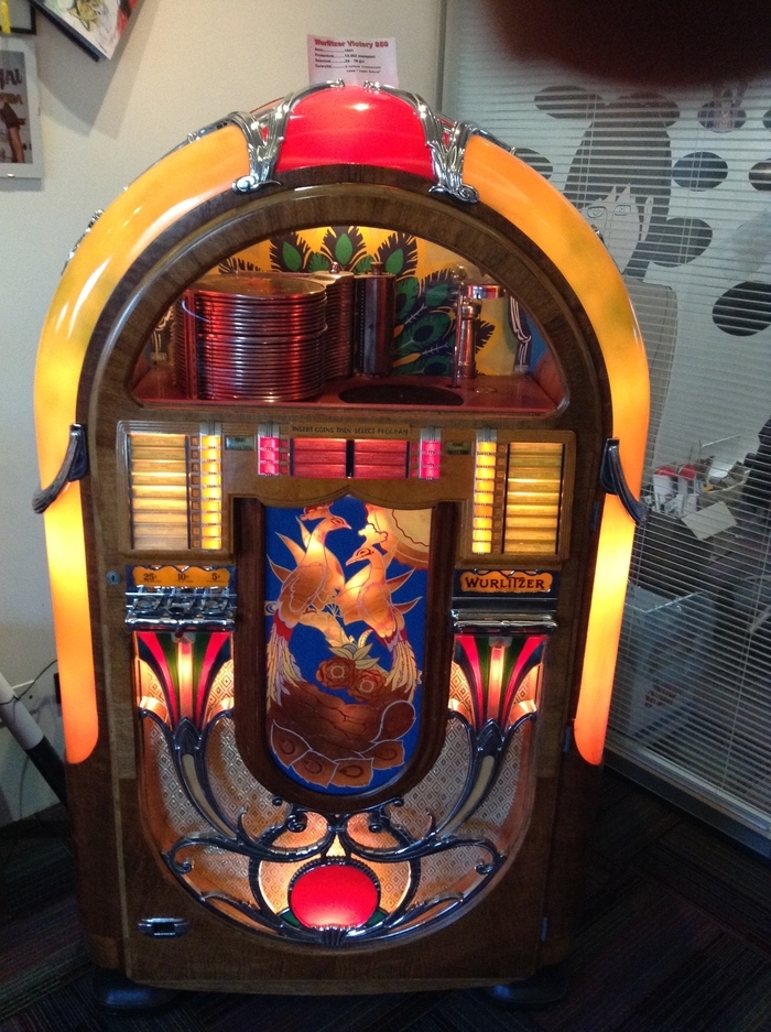 JUKE BOX WURLITZER VICTORY 850