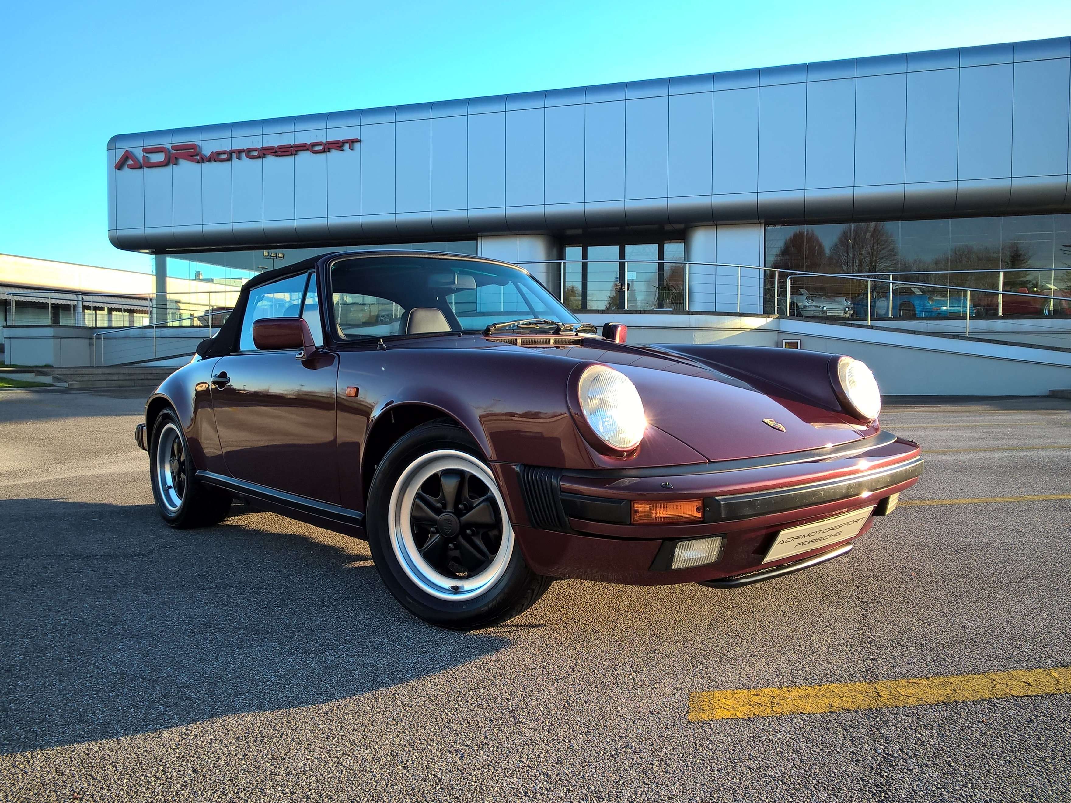 Porsche 911911 Carrera 3.2 Cabrio