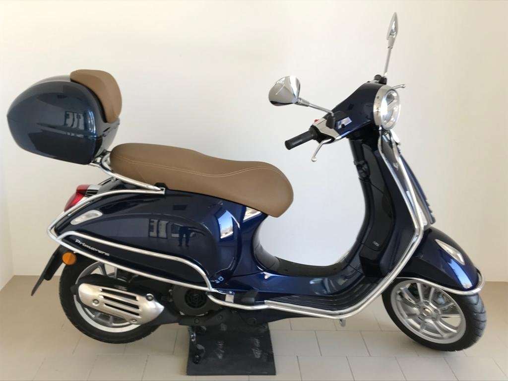 Vespa Primavera 125