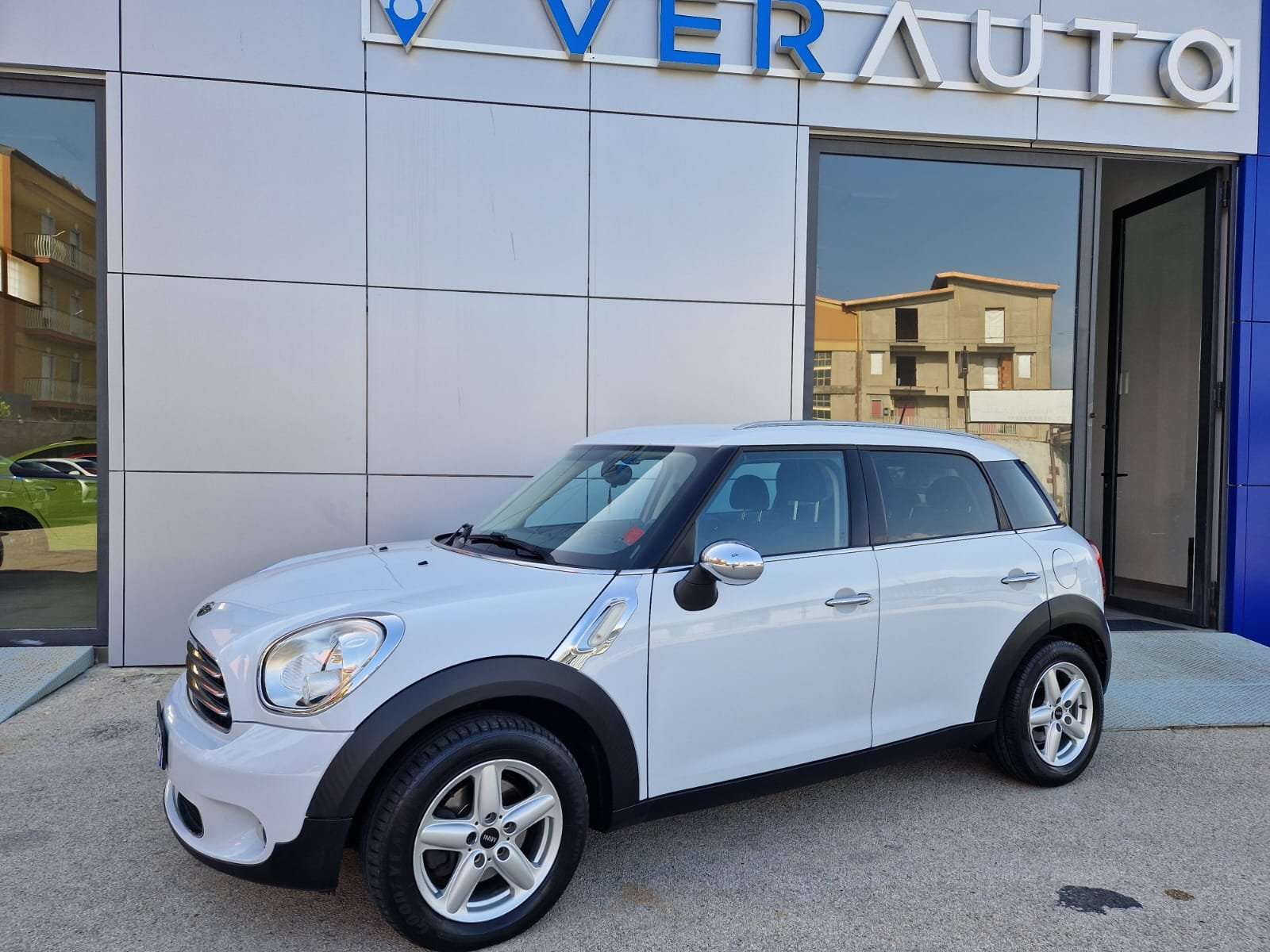 MINI Cooper D Countryman1.6 One D Countryman Neopatentati