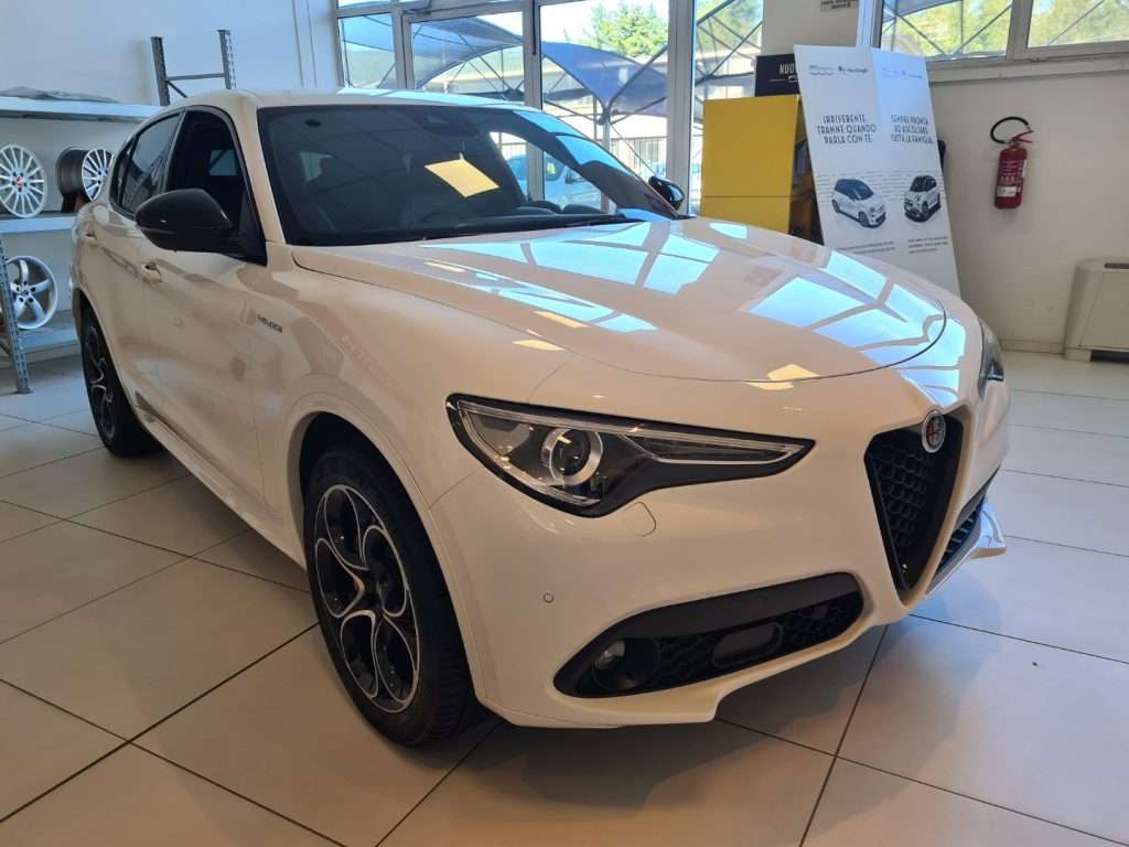 Alfa Romeo Stelvio2.2 Turbodiesel 210 CV AT8 Q4 Veloce