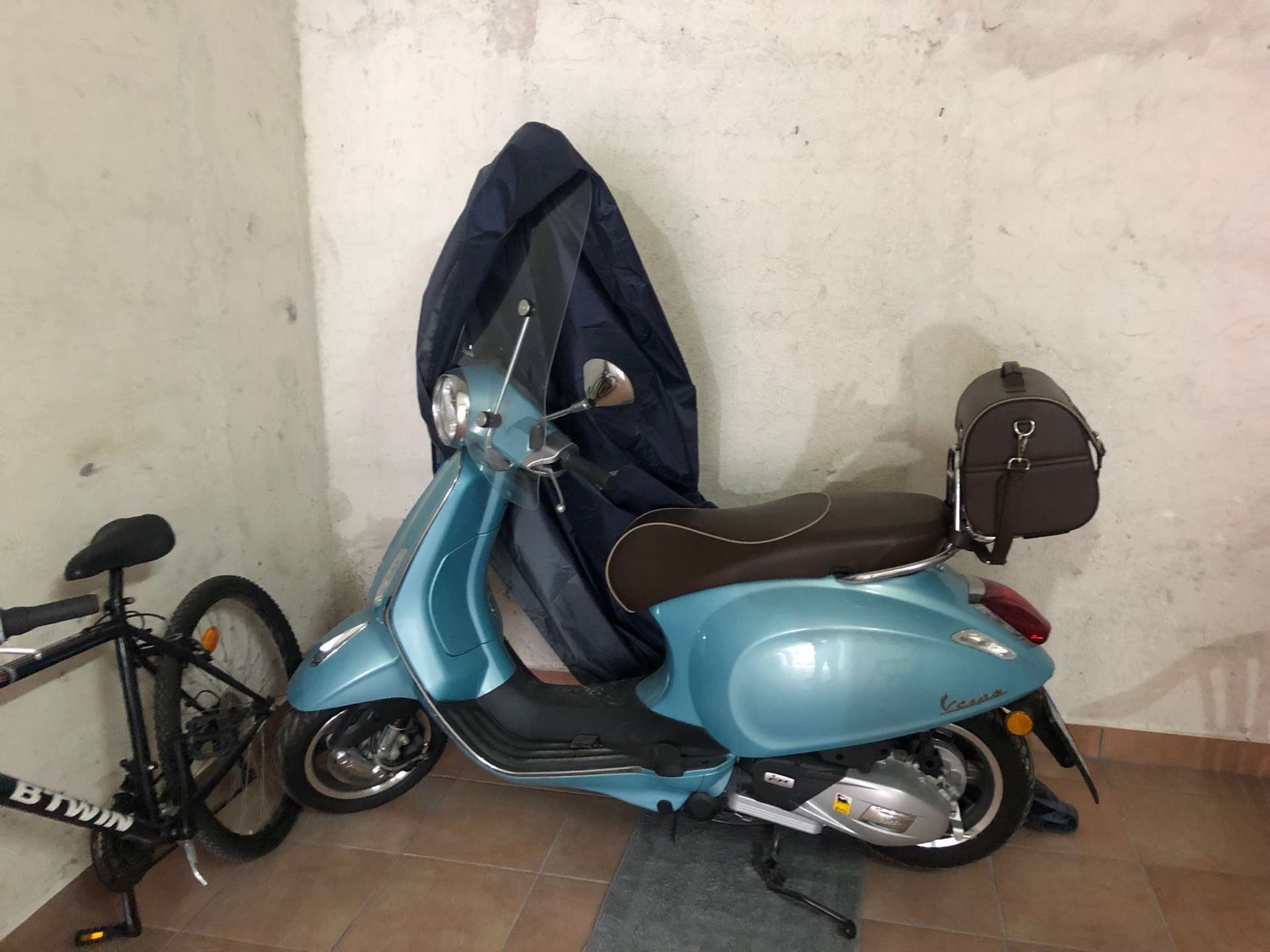 Vespa Primavera 75th 125