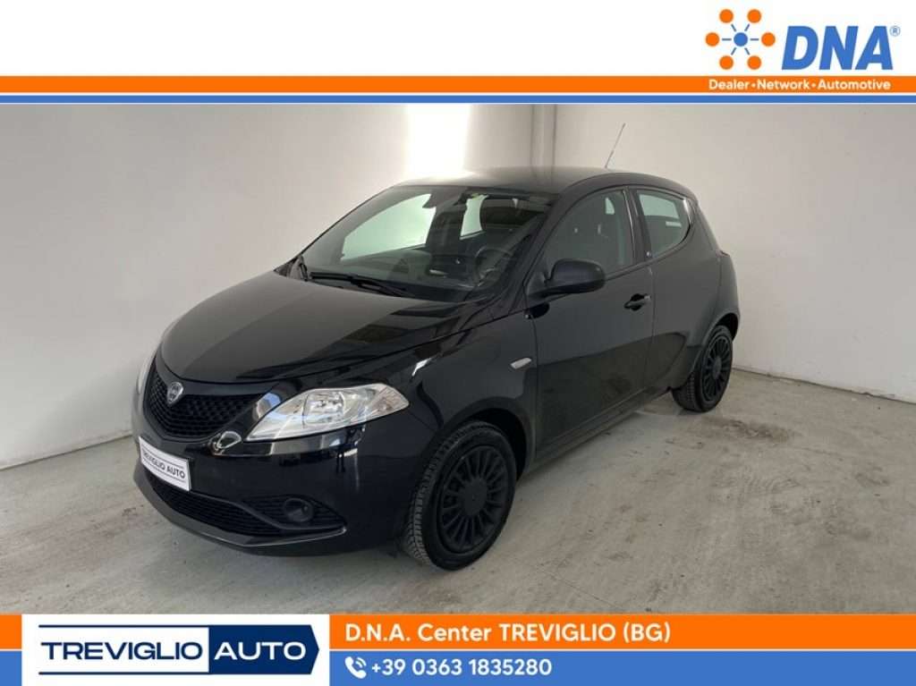 Lancia Ypsilon1.2 69 CV 5 porte GPL Ecochic Elefantino Blu