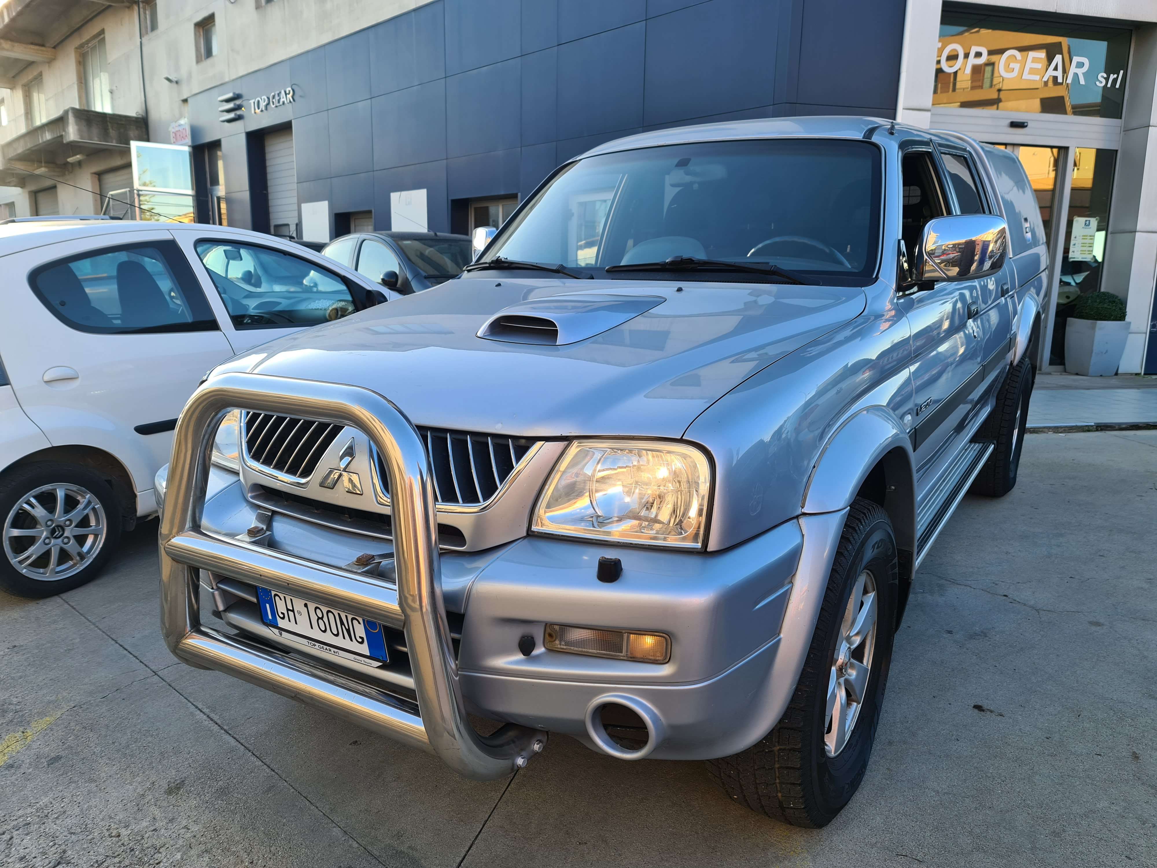 Mitsubishi L200L200 d.cab 2.5 tdi Intense 4wd 115cv