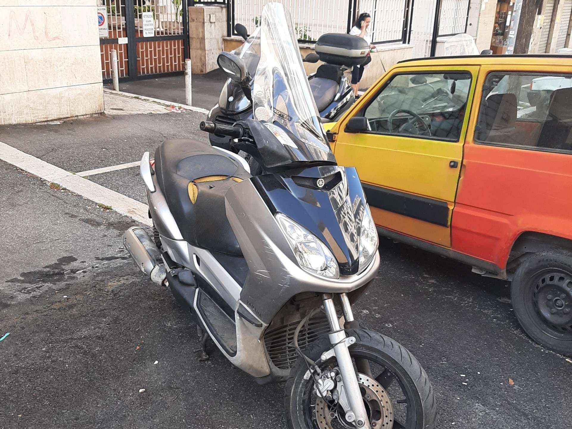 Yamaha X-Max 250