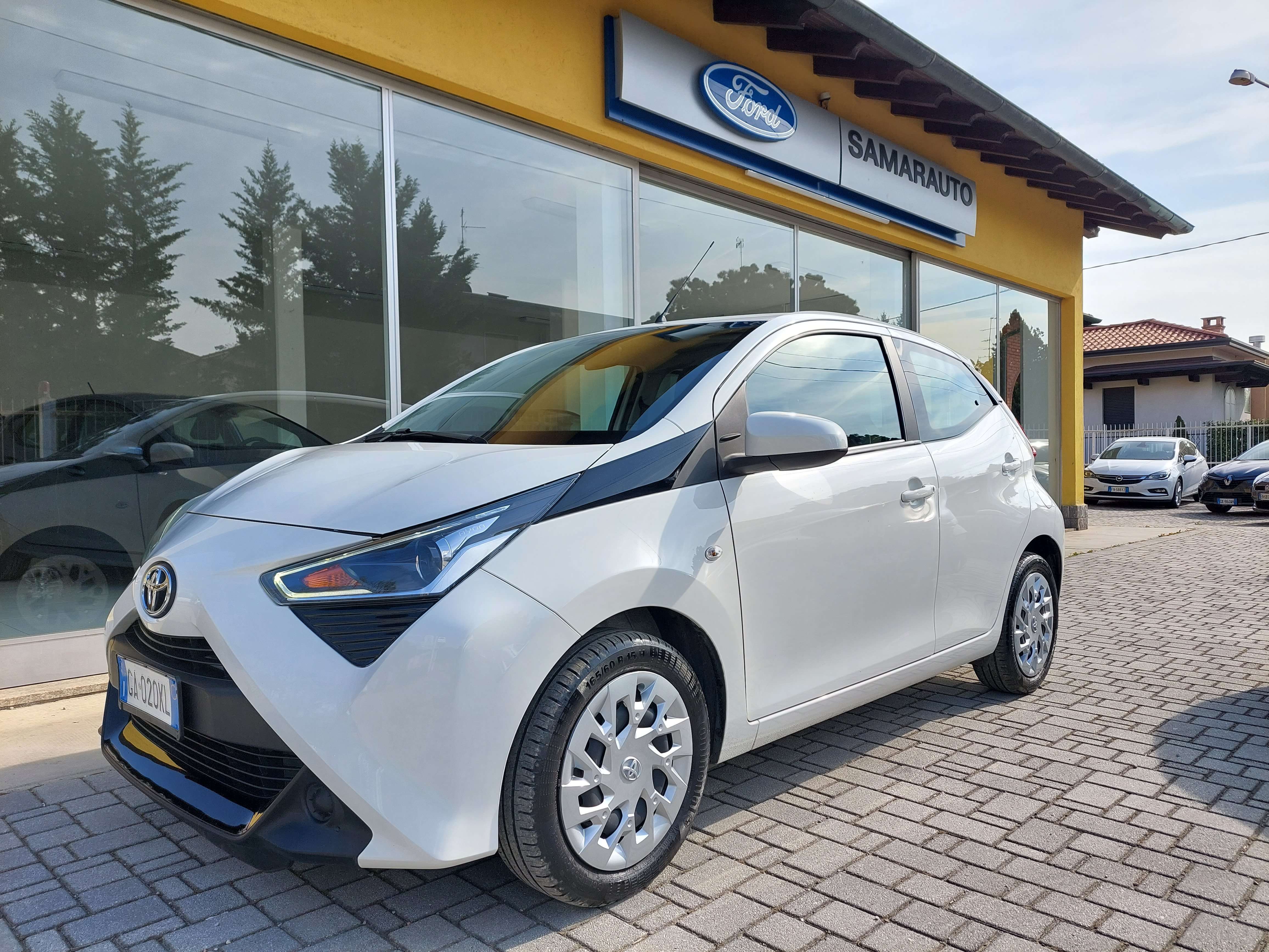 Toyota AygoAygo 5p 1.0 x-cite 72cv