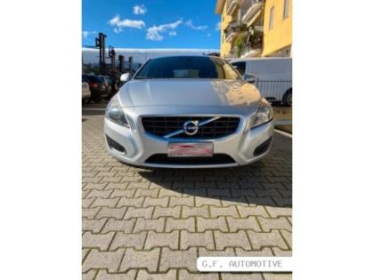 VOLVO V60 (2010-2018) V60 D2 Geartronic Dynamic Edition