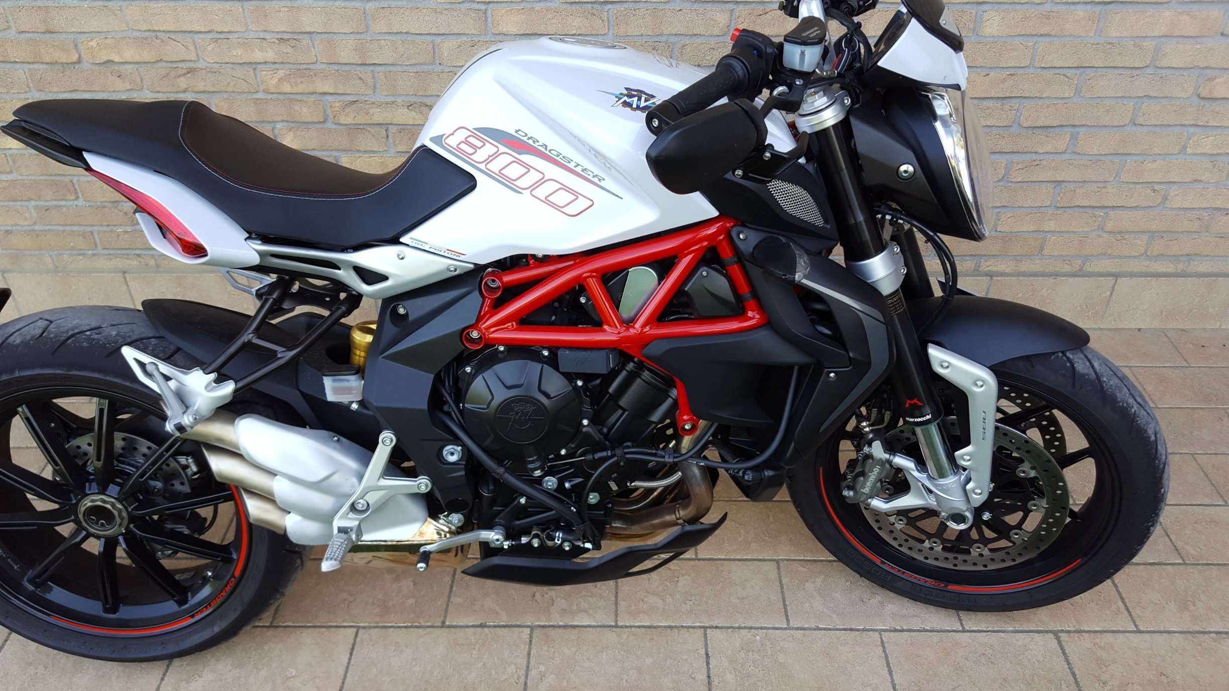 MV Agusta Brutale 800dragster