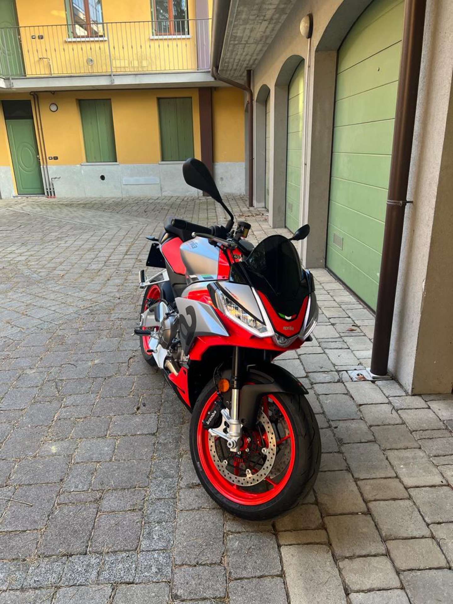 Aprilia Tuono